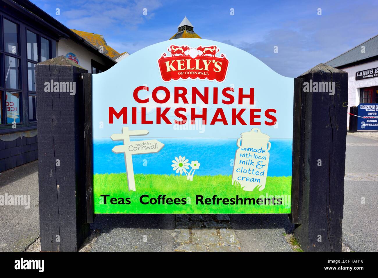 Cream tea sign hi-res stock photography and images - Alamy