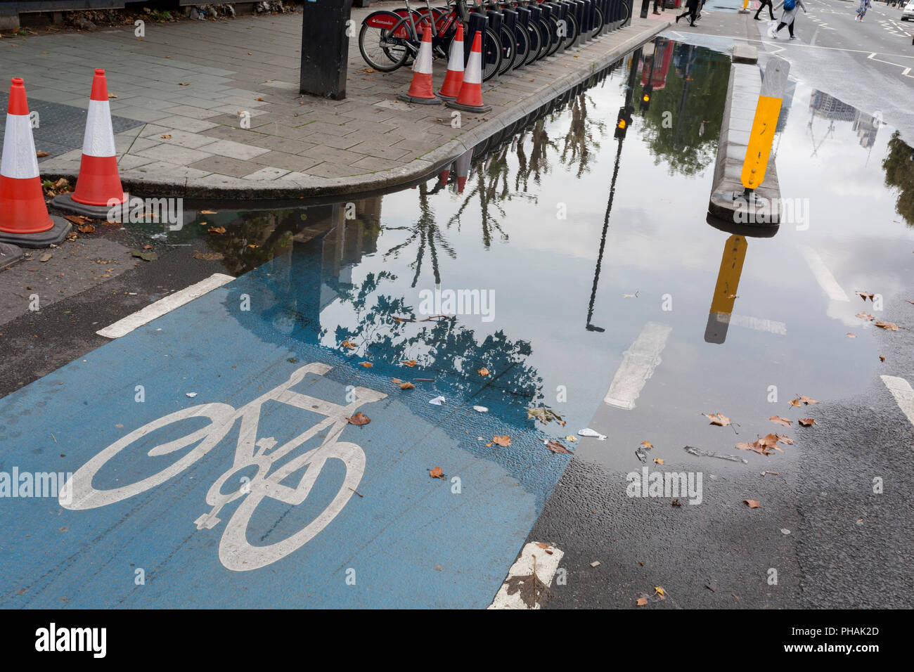 Cycle route blocked hi-res stock photography and images - Alamy