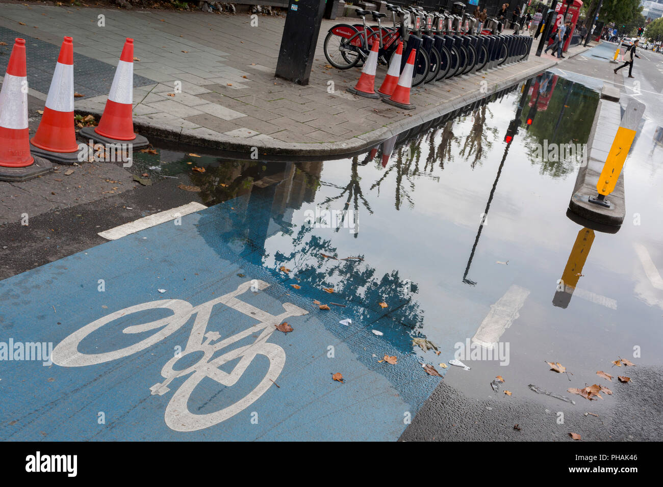 Cycle route blocked hi-res stock photography and images - Alamy