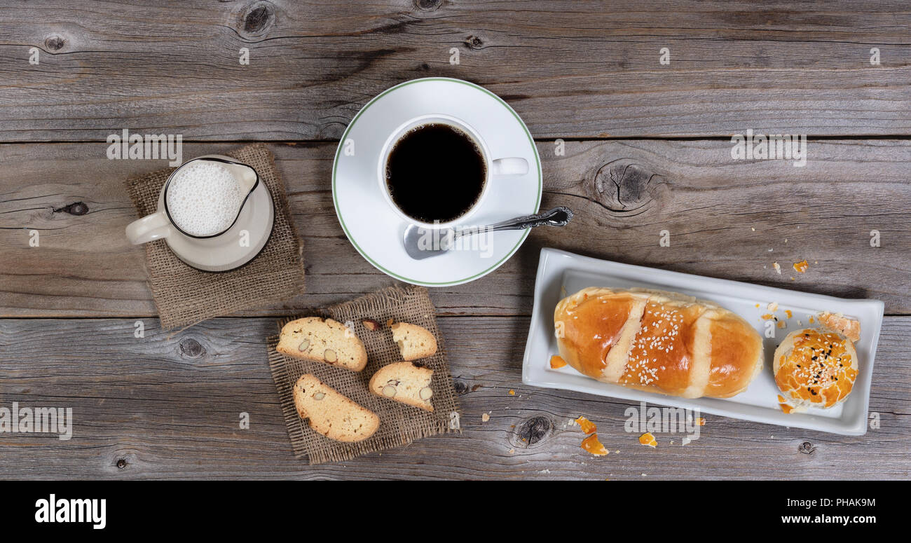 Rustic pastry hi-res stock photography and images - Alamy