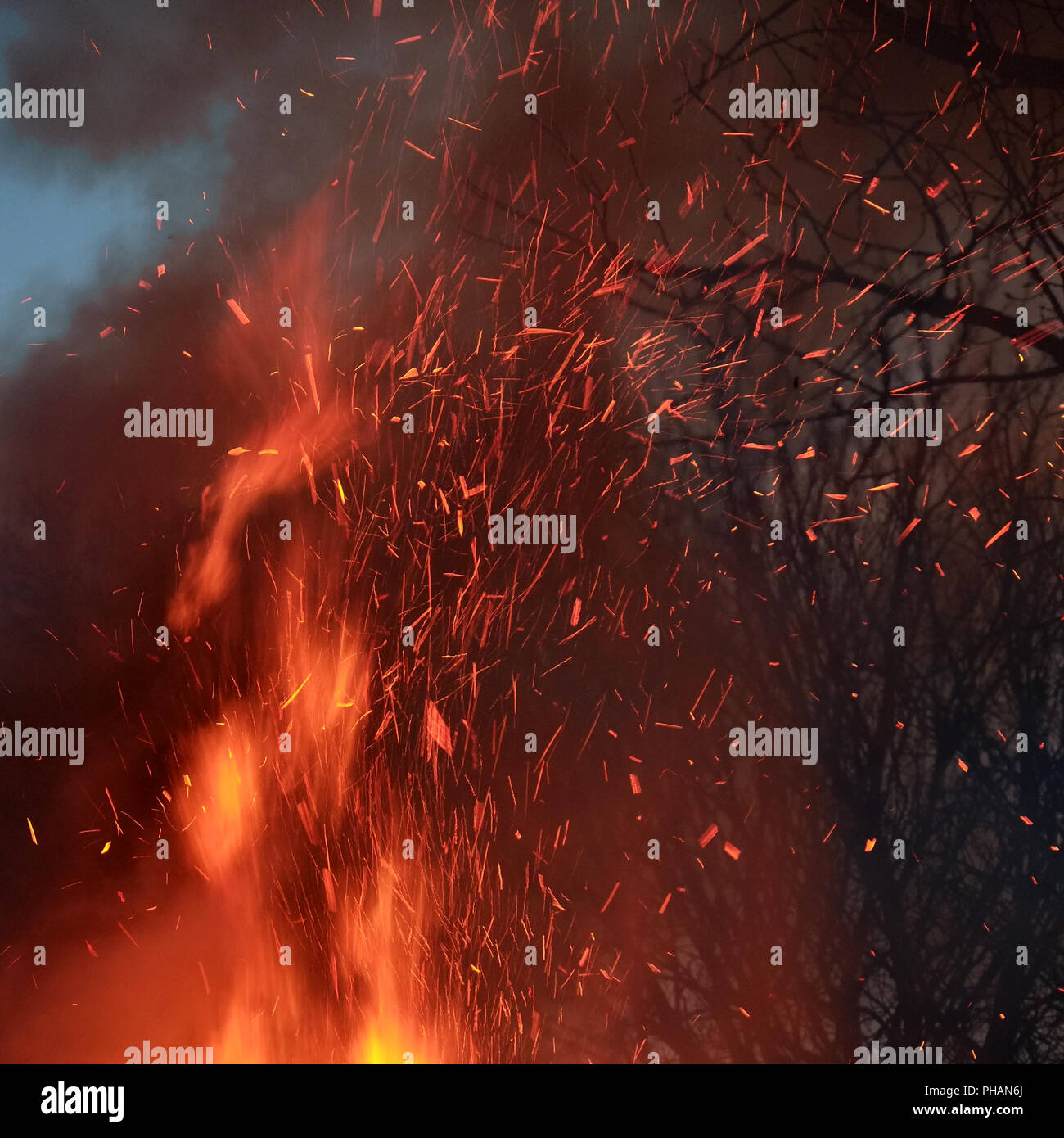Conflagration hi-res stock photography and images - Alamy
