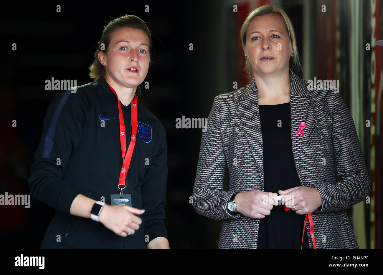 Ellen white england manager hi-res stock photography and images - Alamy