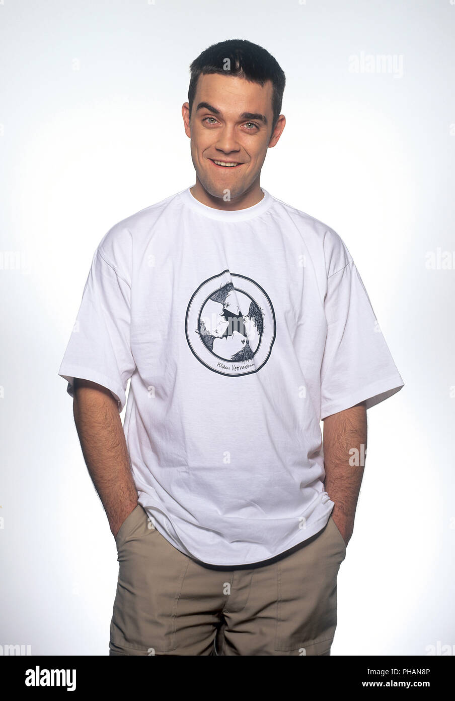 Robbie williams 1997 hi-res stock photography and images - Alamy