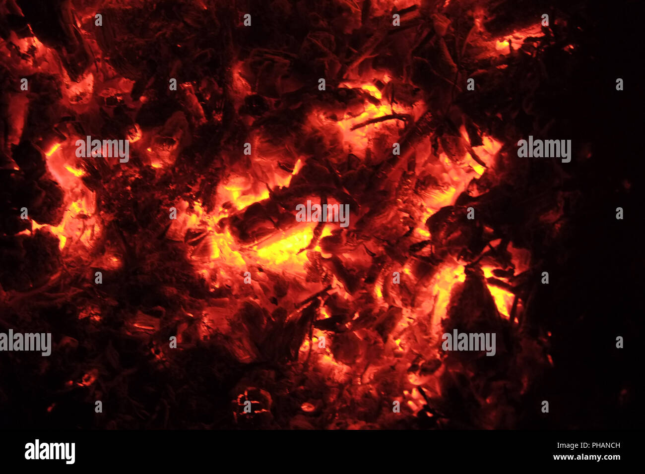 Fire embers hi-res stock photography and images - Alamy