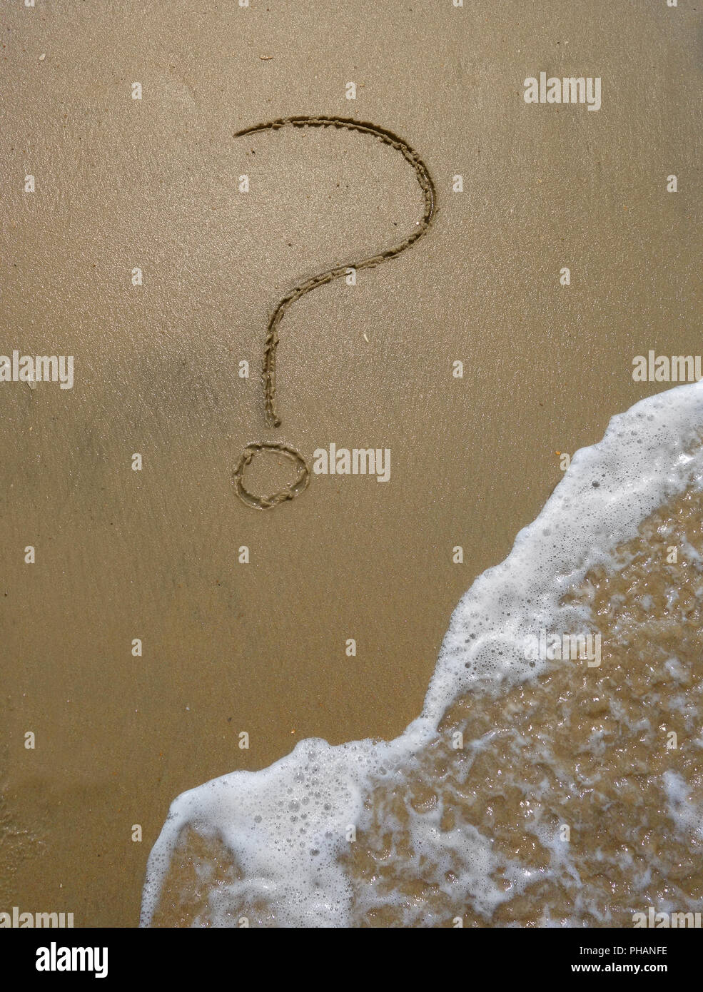 Sand question mark Stock Photo - Alamy