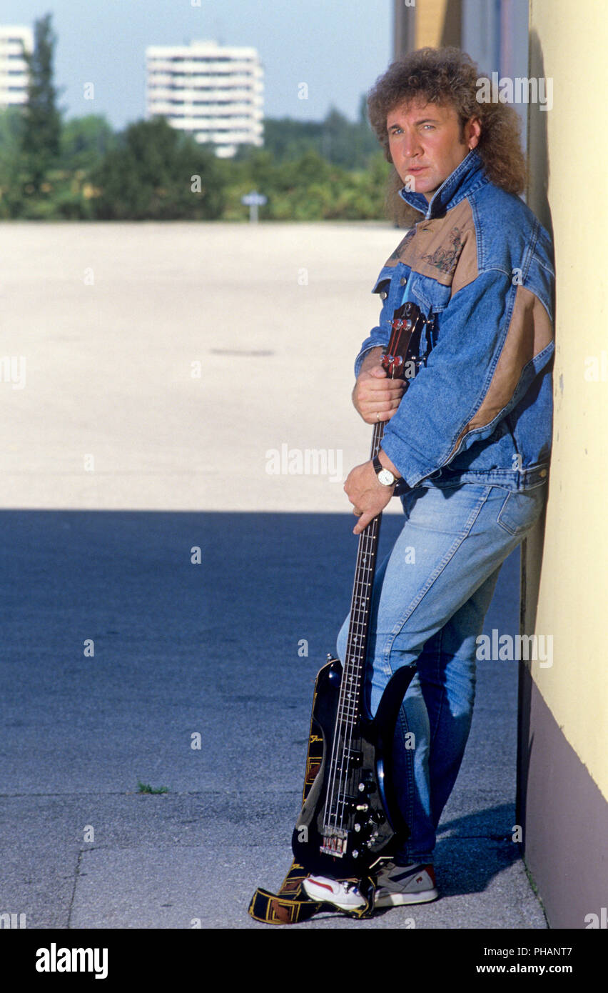 Smokie (Terry Uttley) on 26.07.1988 in München / Munich. | usage ...