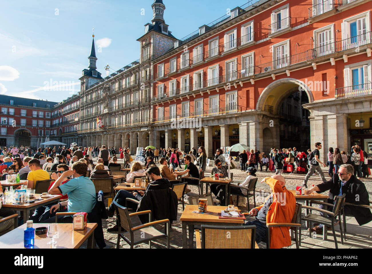 Plaza mayor madrid hi-res stock photography and images - Alamy