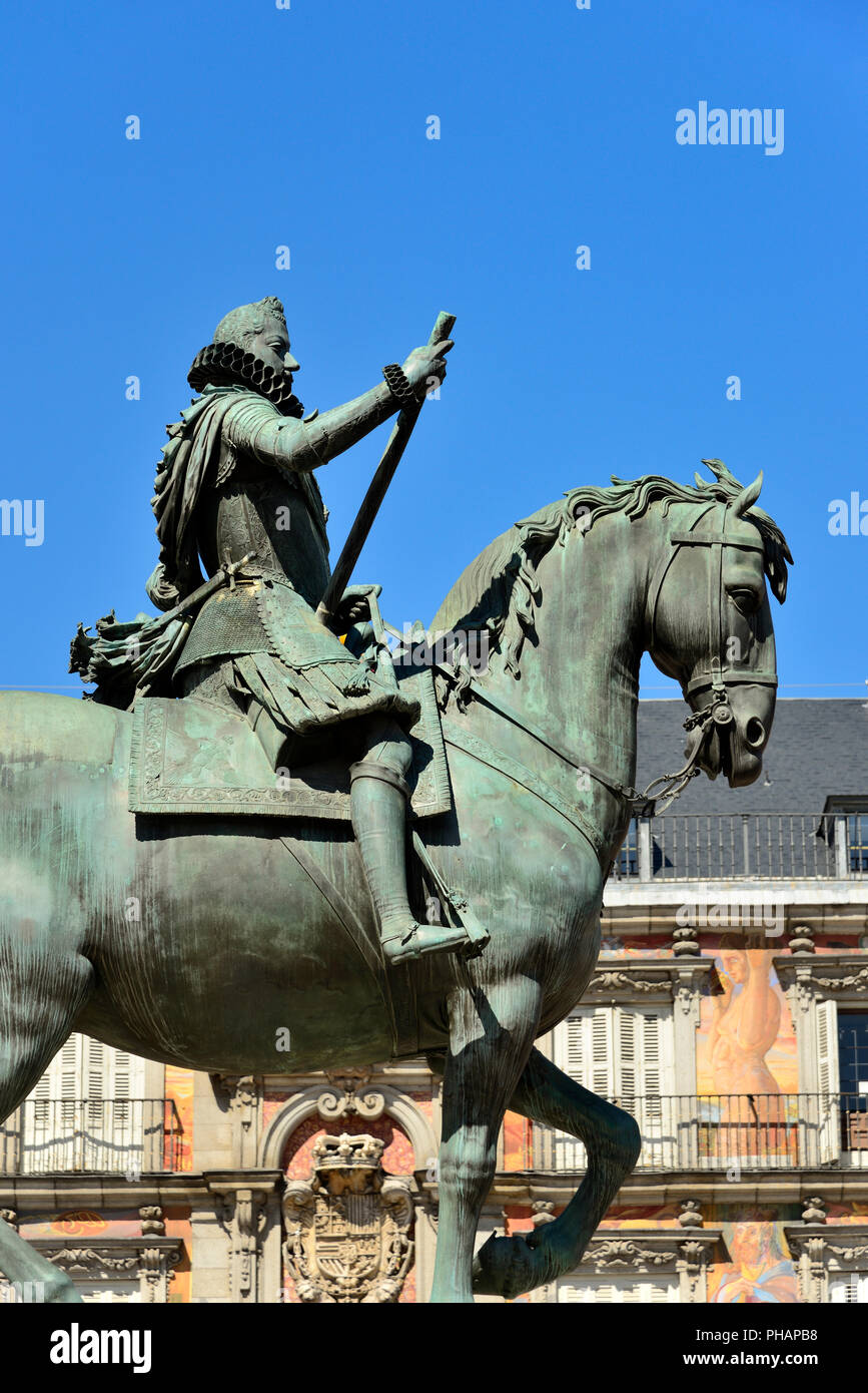 The equestrian statue of King Felipe III (Philip III of Spain), Plaza ...