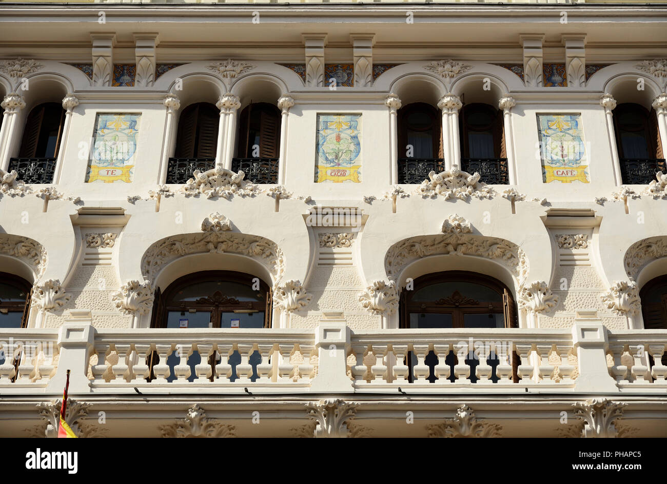 Traditional architecture facade hi-res stock photography and images - Alamy