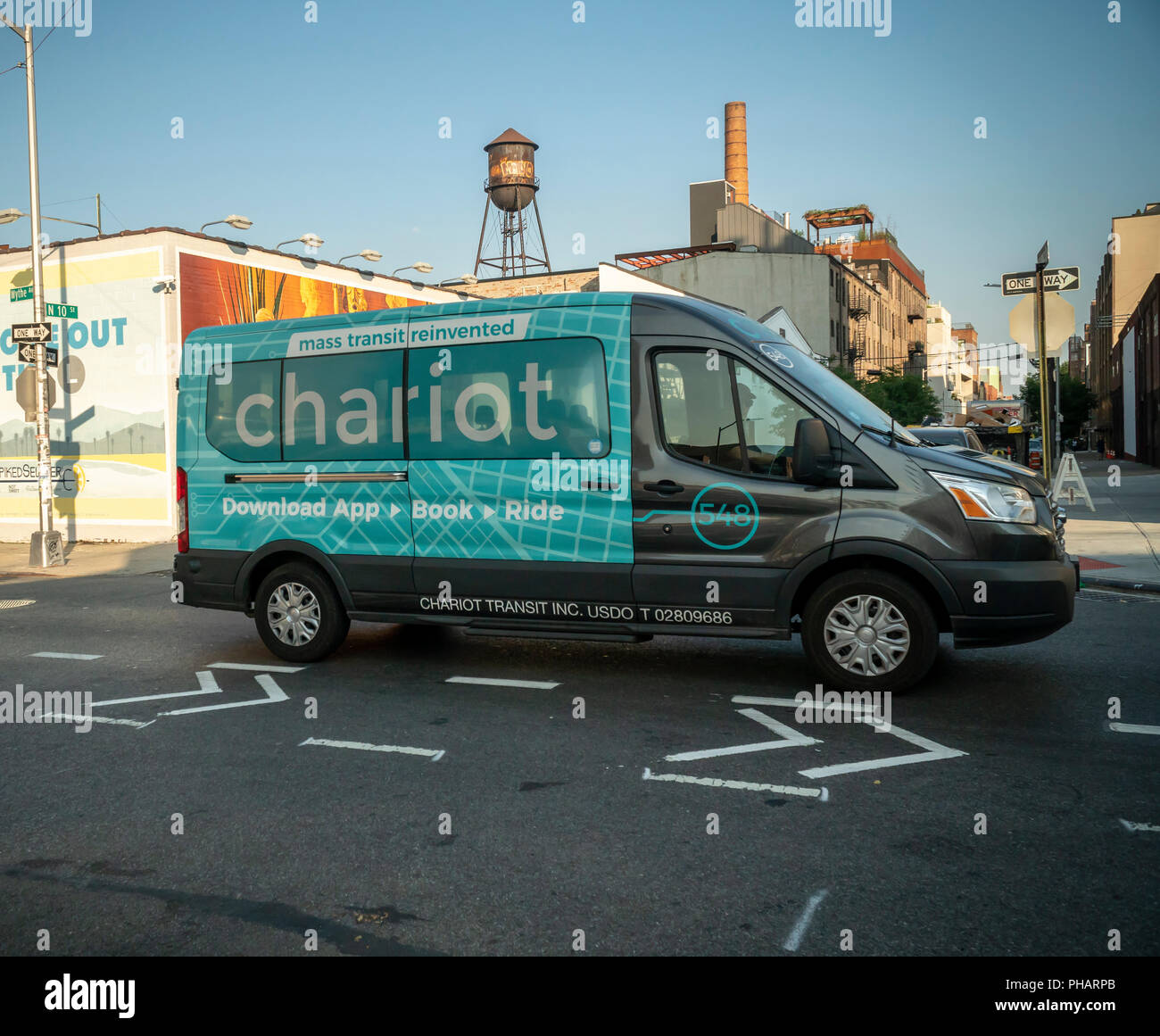 Van livery hi-res stock photography and images - Alamy