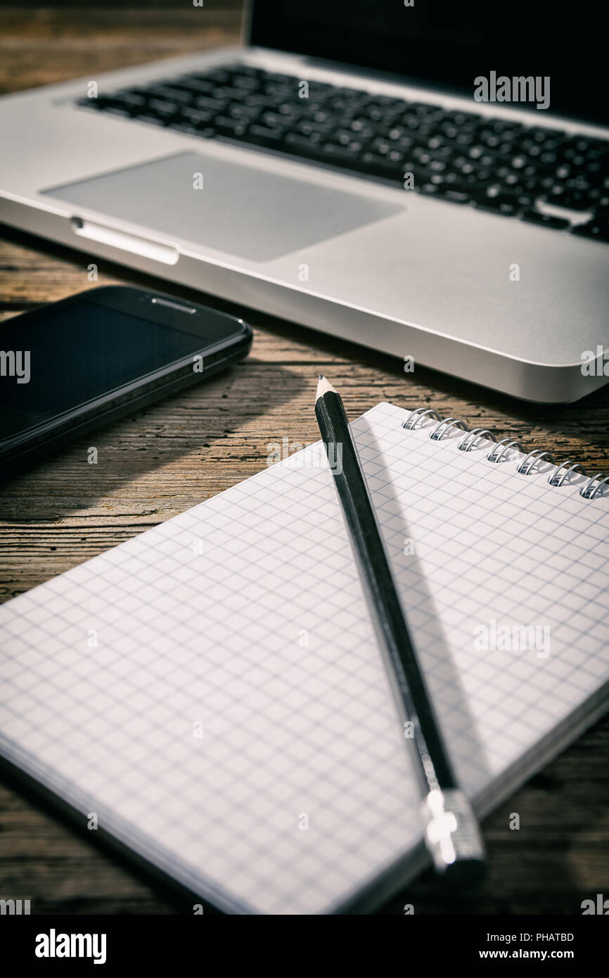 Smartphone notebook hi-res stock photography and images - Alamy