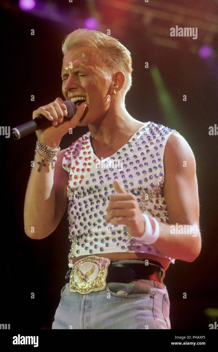 Bros on 19.08.1989 in London. | usage worldwide Stock Photo - Alamy