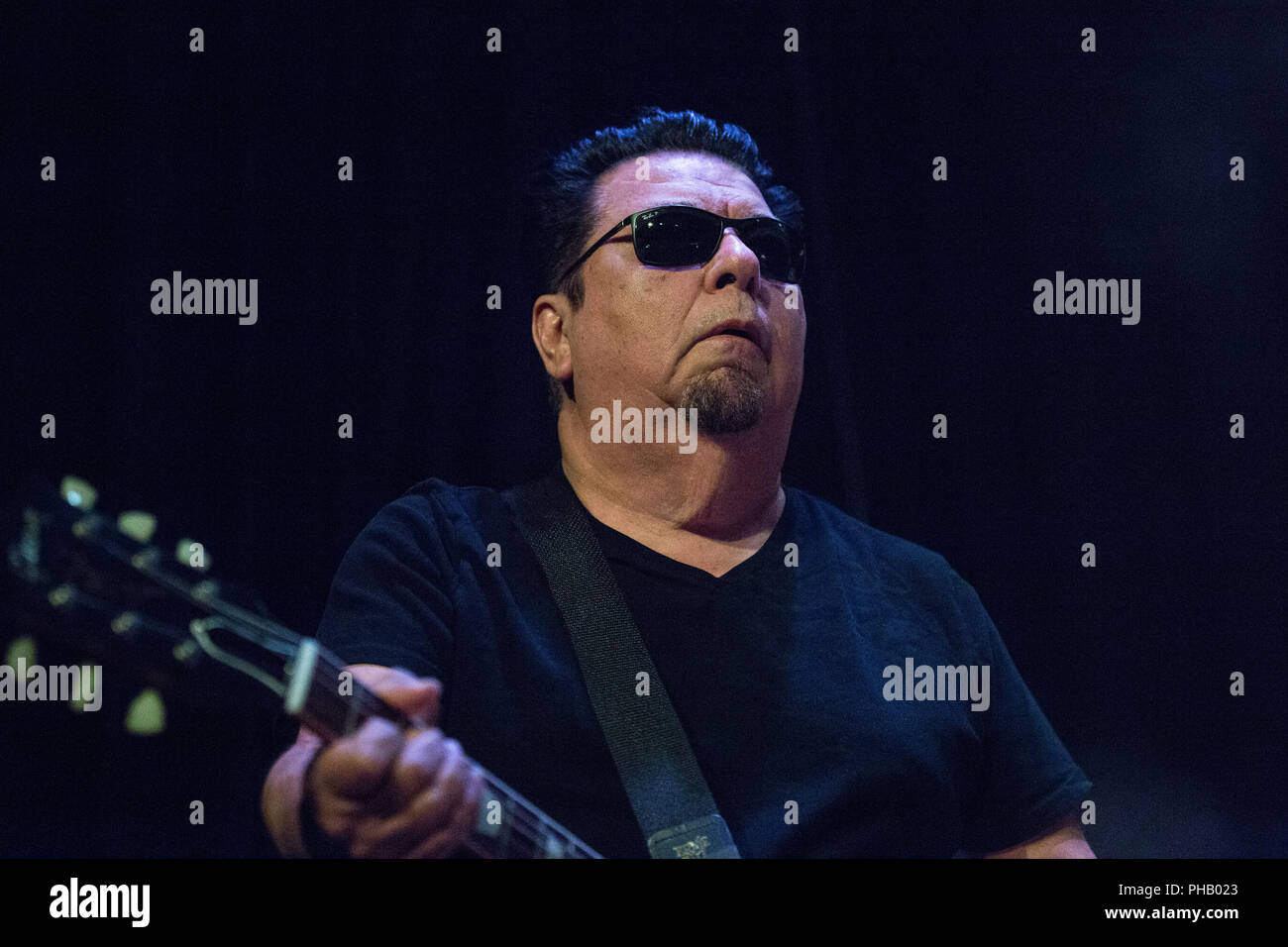 Cesar Rosas Singer High Resolution Stock Photography and Images - Alamy