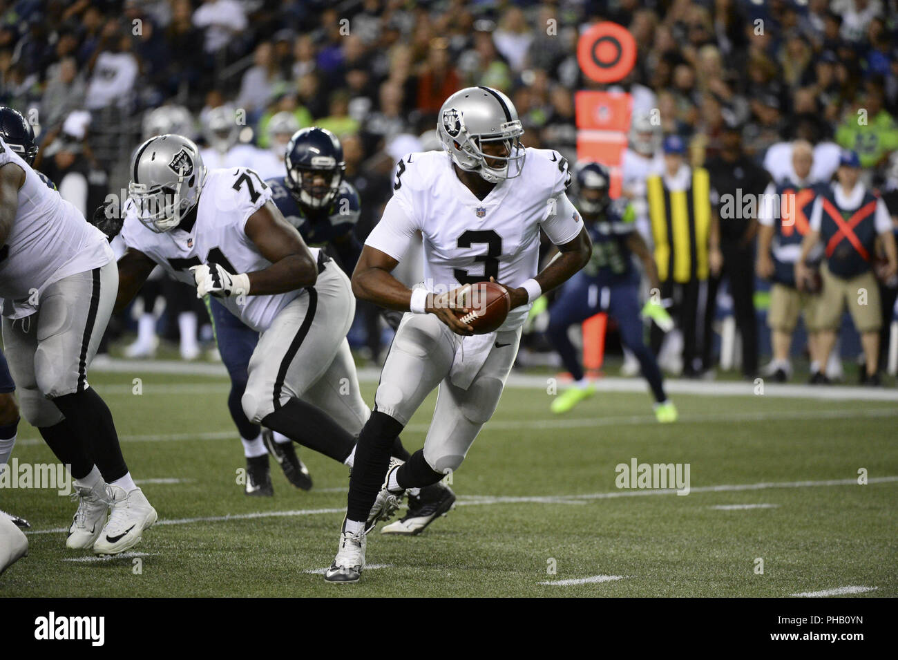 Seattle, Washington, USA. 30th Aug, 2018. Oakland quarterback EJ MANUEL ...