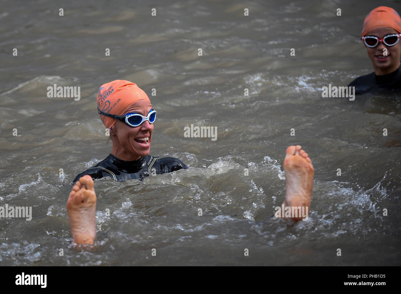 Swimmer in the thames hi-res stock photography and images - Alamy