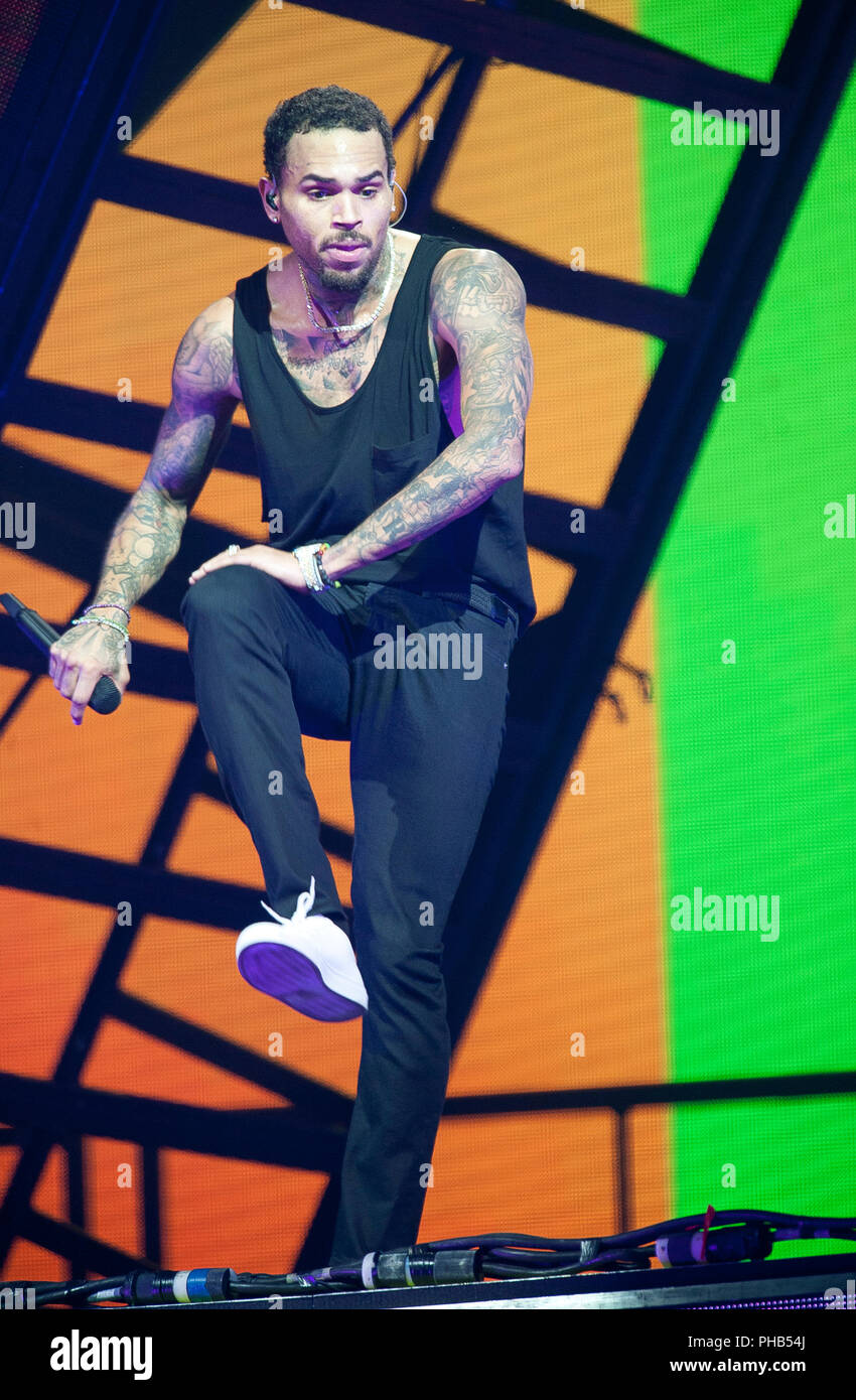 Chris brown 32 jpg hi-res stock photography and images - Alamy