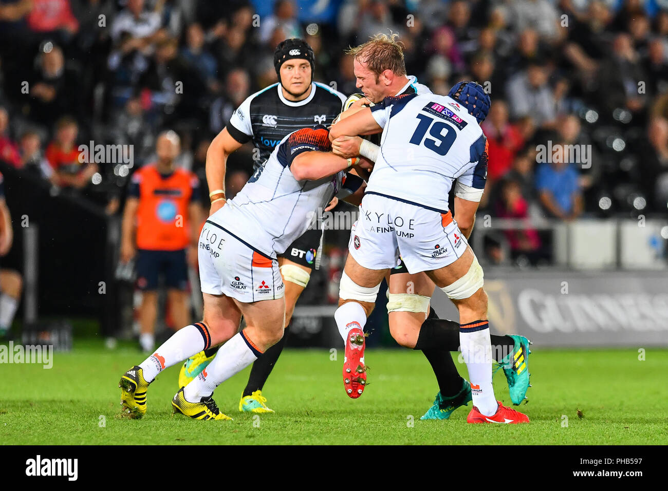 Alun wyn jones wales rugby hi-res stock photography and images - Alamy