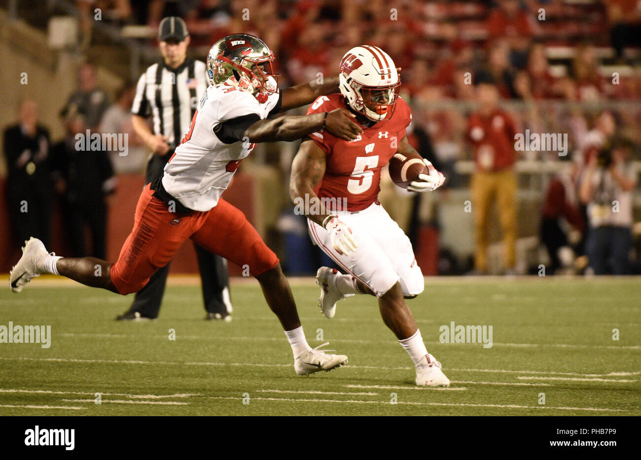 August 31, 2018 Wisconsin Badgers running back Chris James (5) runs the ...