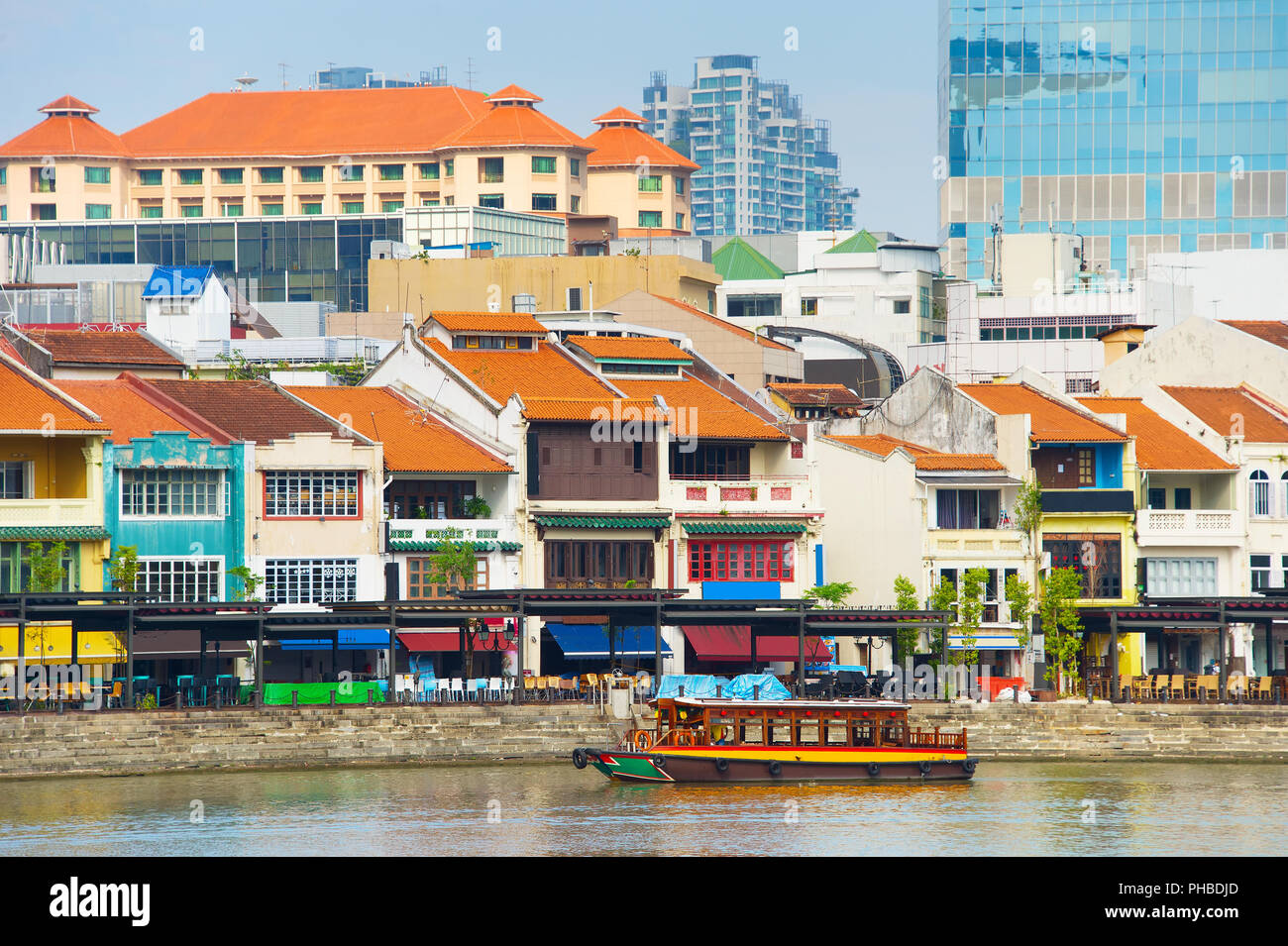 Singapore trolley hi-res stock photography and images - Alamy