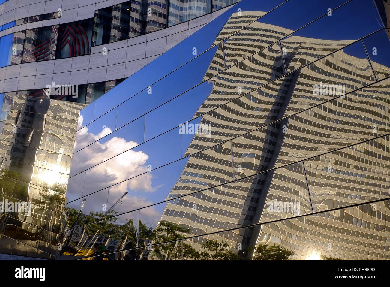 Reflection image hi-res stock photography and images - Alamy