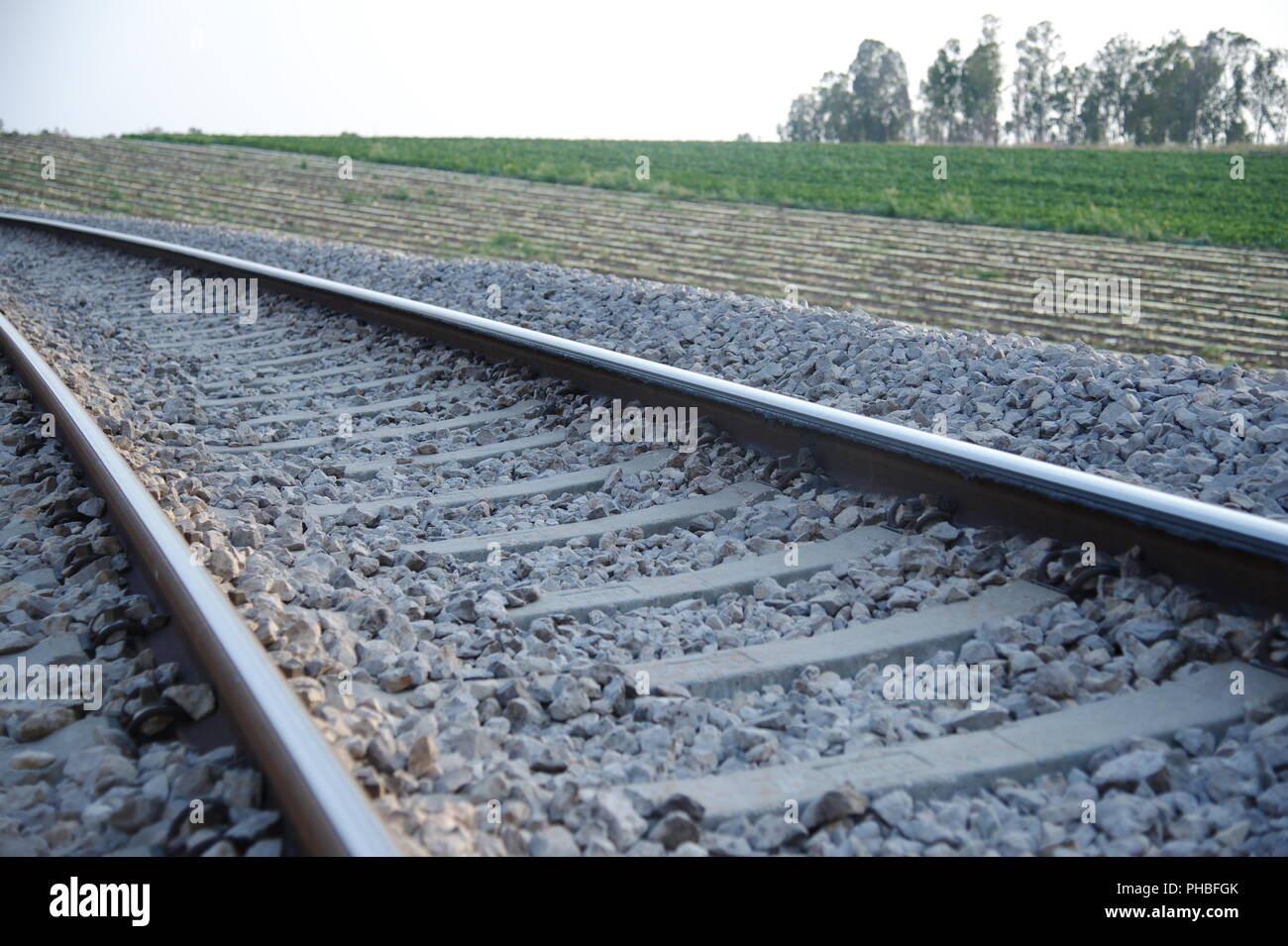 Railway line parallel hi-res stock photography and images - Alamy