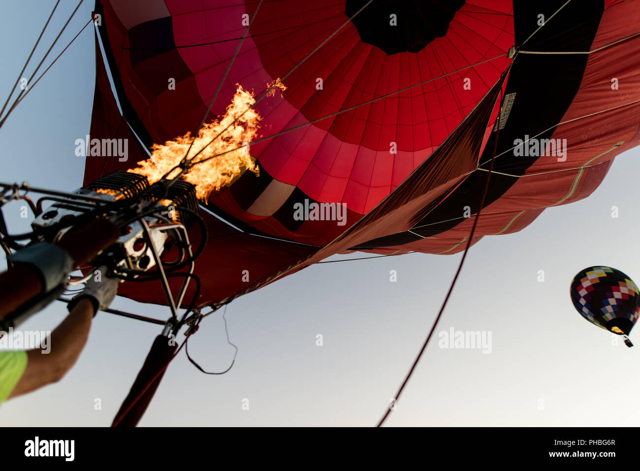 Balloon flight contest hi-res stock photography and images - Alamy