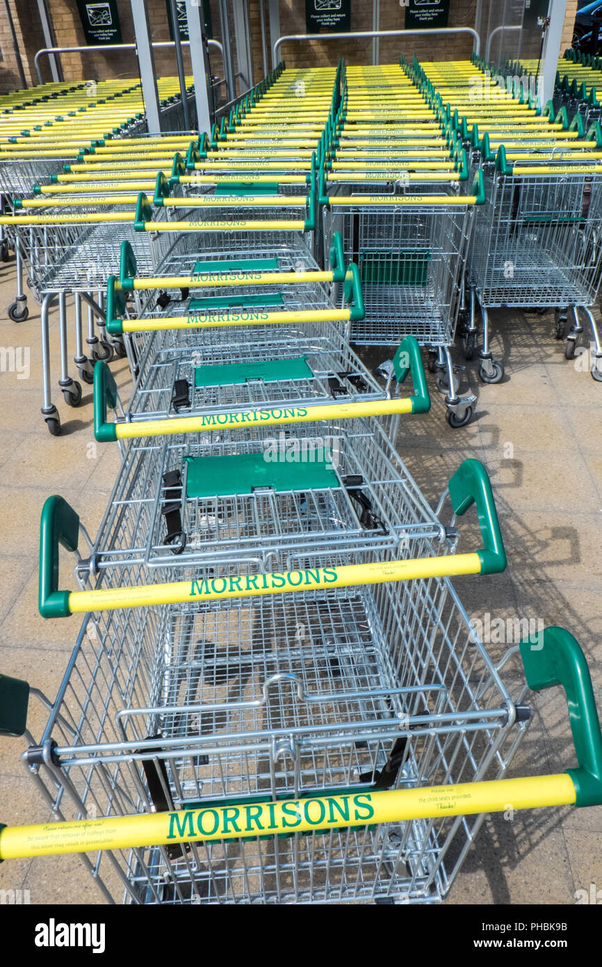 Morrisons shopping trolleys hi-res stock photography and images - Alamy