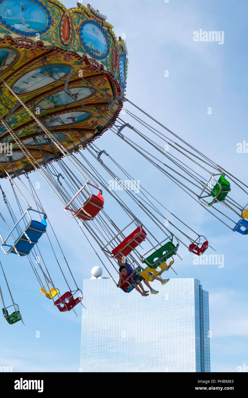 Swing Carousel, Steel Pier in Atlantic city offers fun for all ages ...