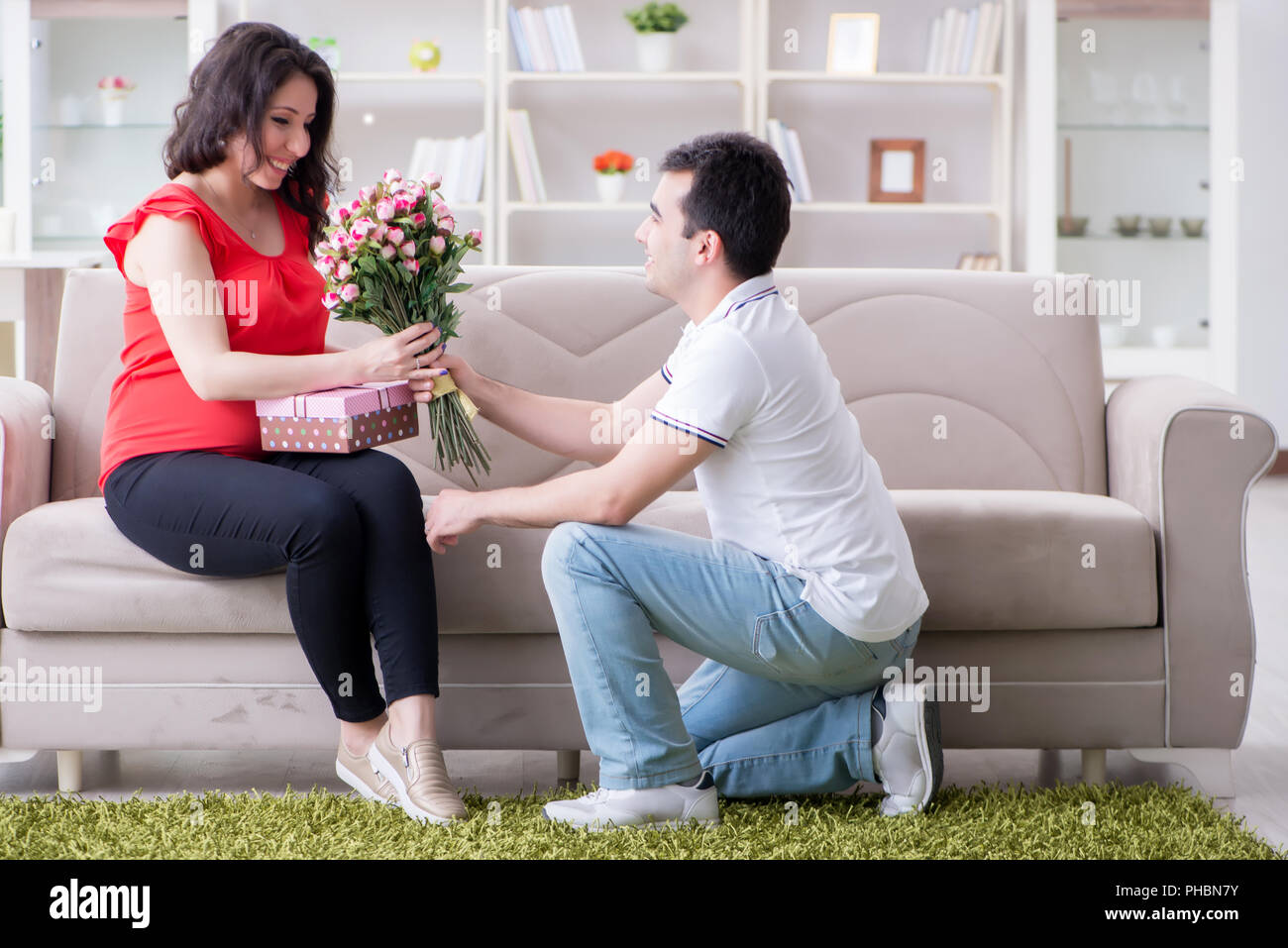 Young couple family expecting a baby Stock Photo - Alamy