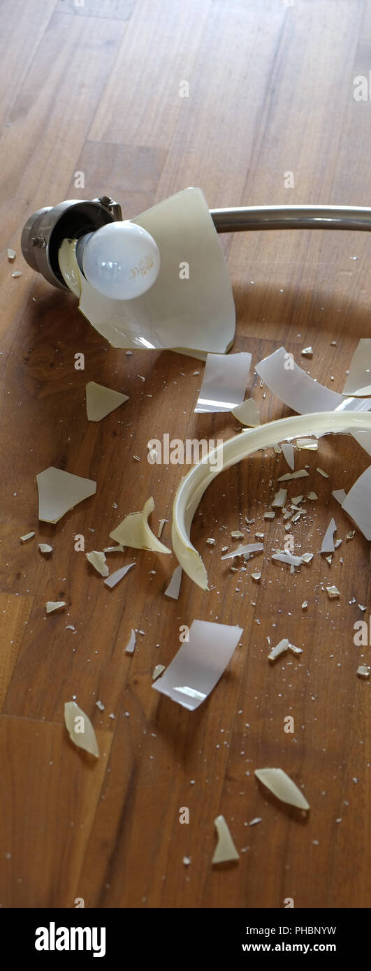 Glass breakage hi-res stock photography and images - Alamy