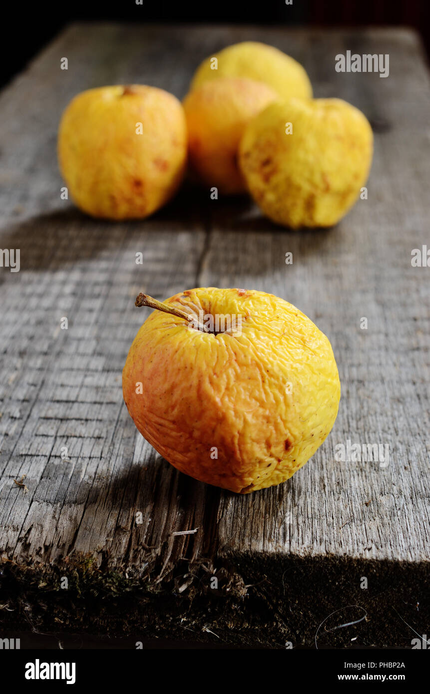 Wrinkled fruits hi-res stock photography and images - Alamy