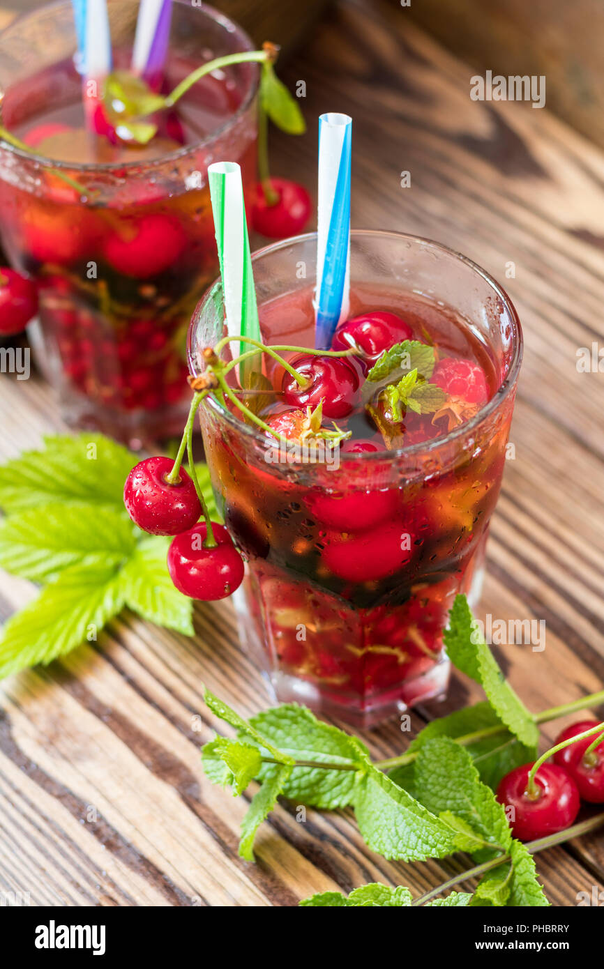 Refreshing drinks flavored with fresh fruit Stock Photo - Alamy