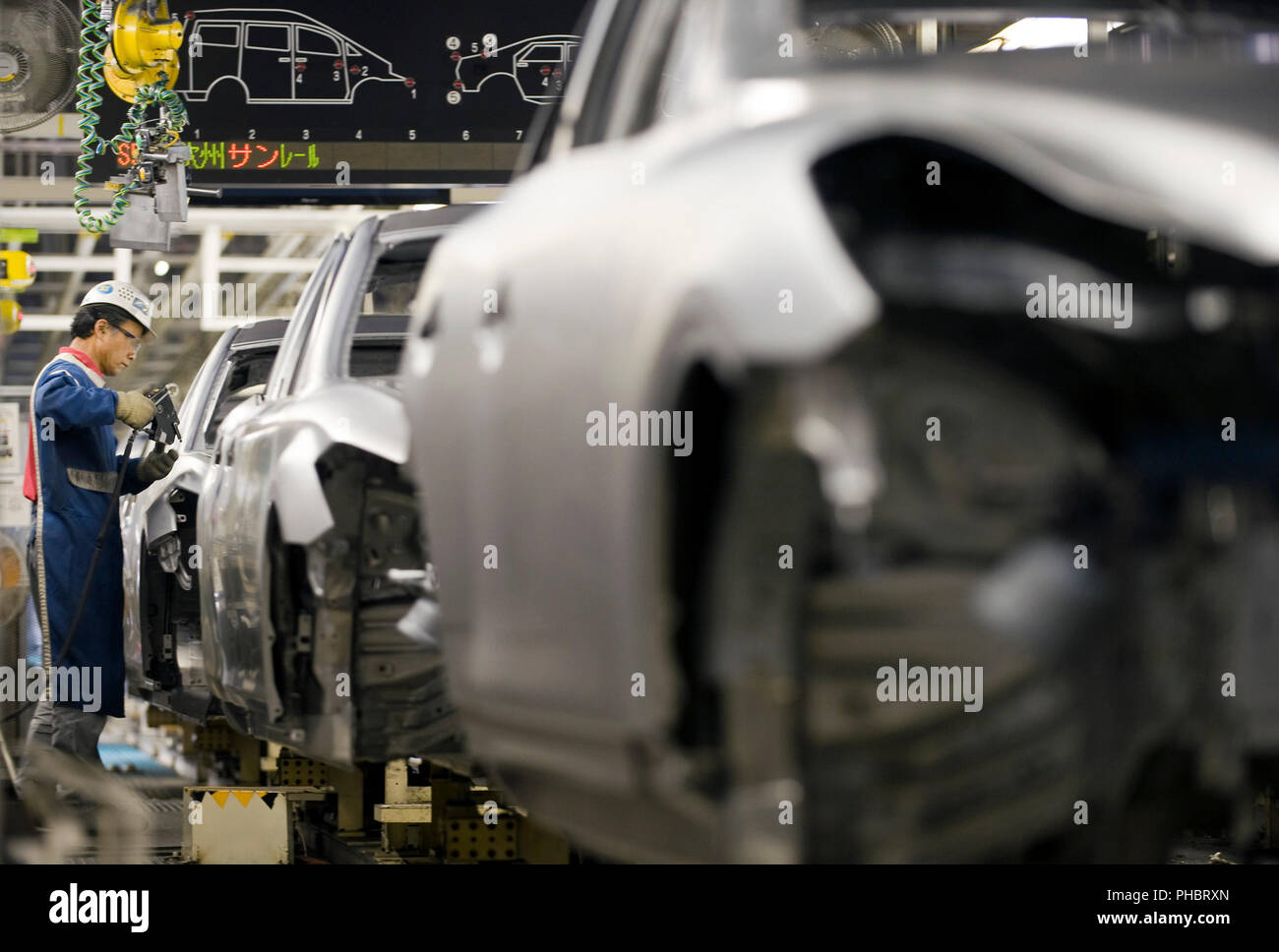 Car Assembly High Resolution Stock Photography and Images - Alamy