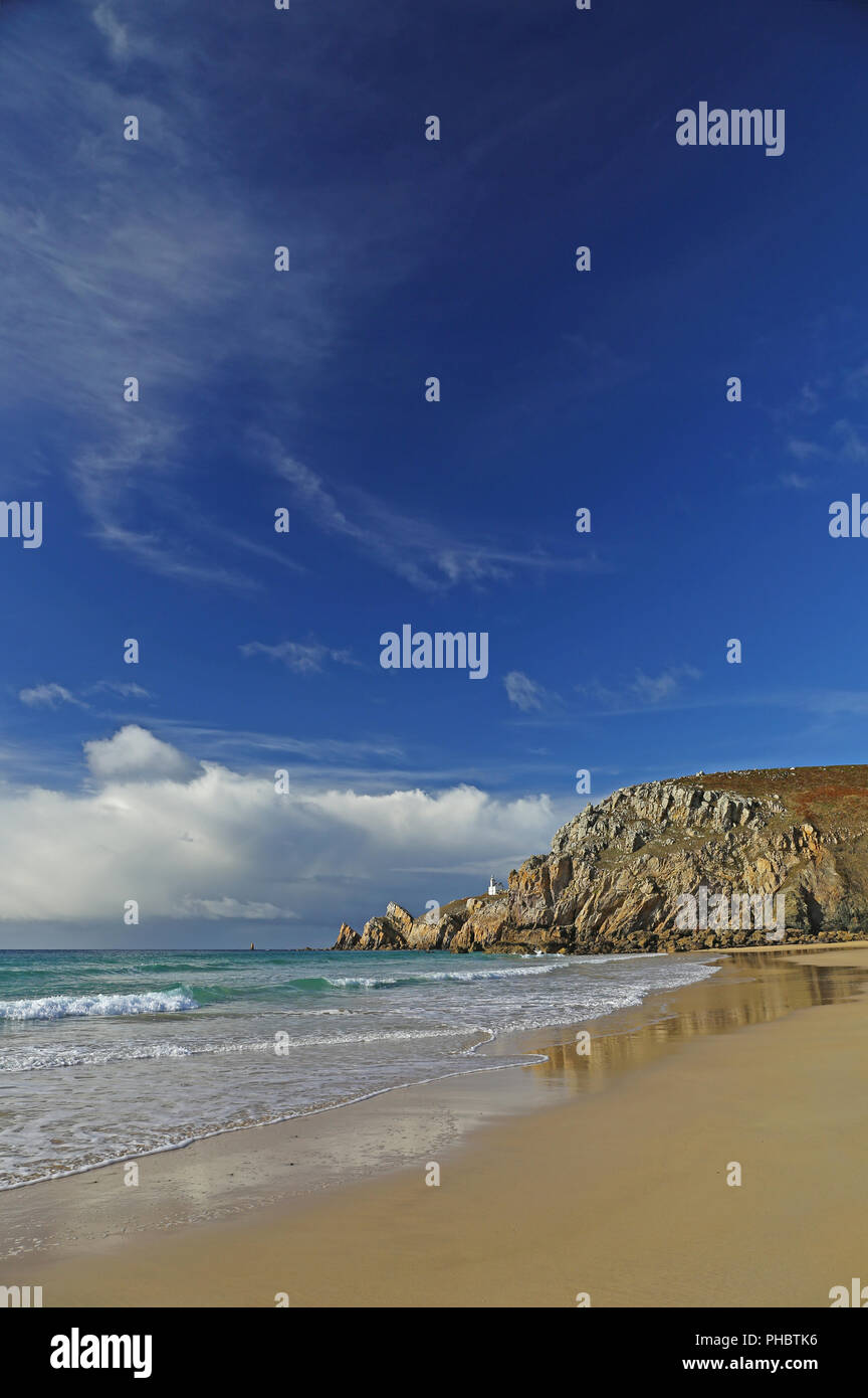 Atlantic ocean lighthouse hi-res stock photography and images - Alamy