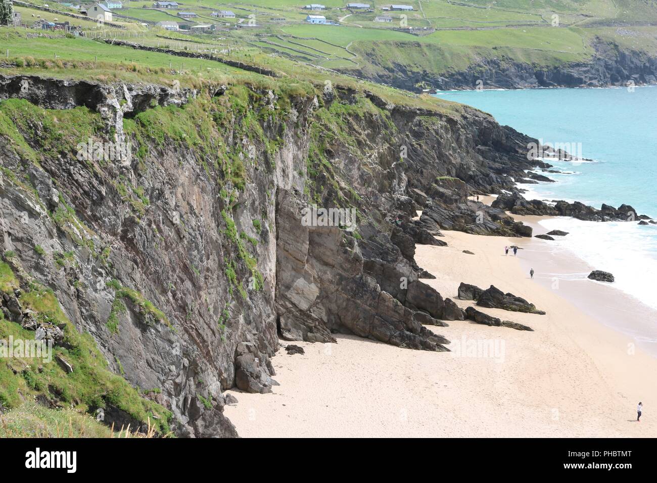 Coumeenole Beach, Dingle Peninsula, Co. Kerry Stock Photo - Alamy