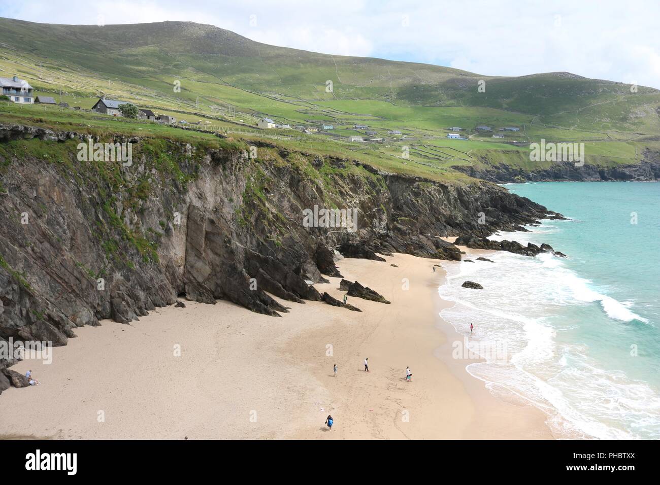 Coumeenole Beach, Dingle Peninsula, Co. Kerry Stock Photo - Alamy