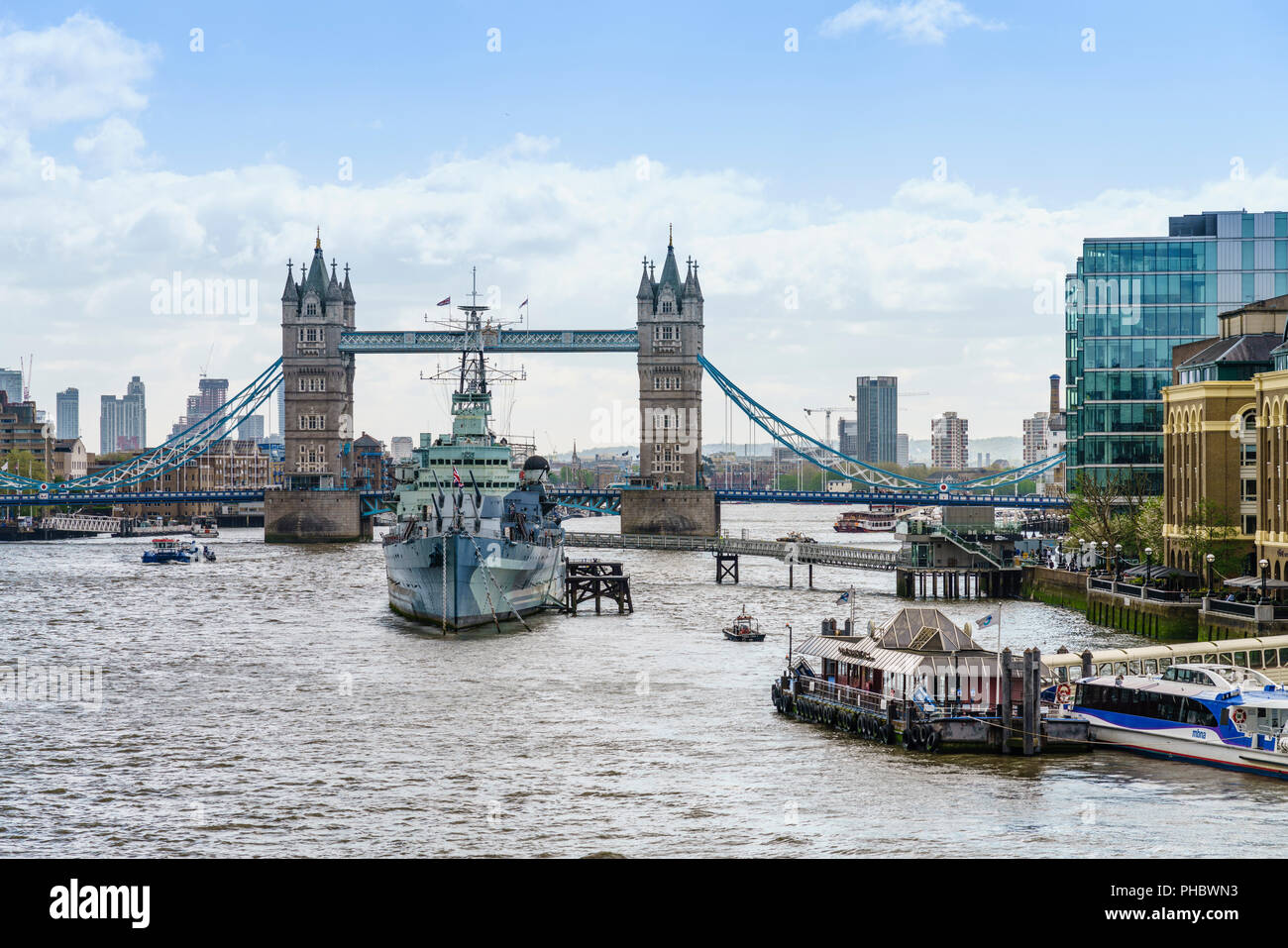 19th century ship building belfast hi-res stock photography and images ...