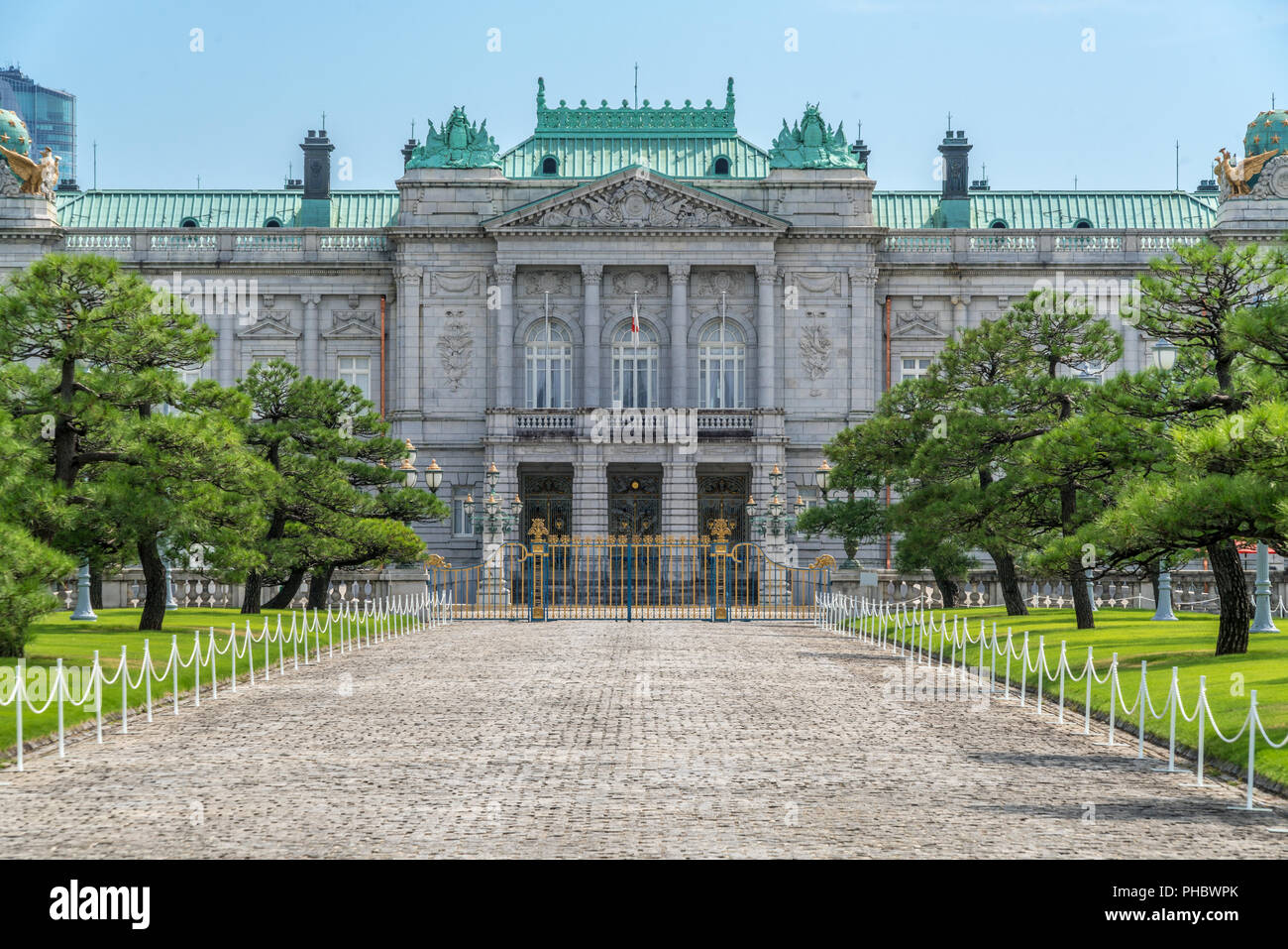 Akasaka palace hi-res stock photography and images - Alamy