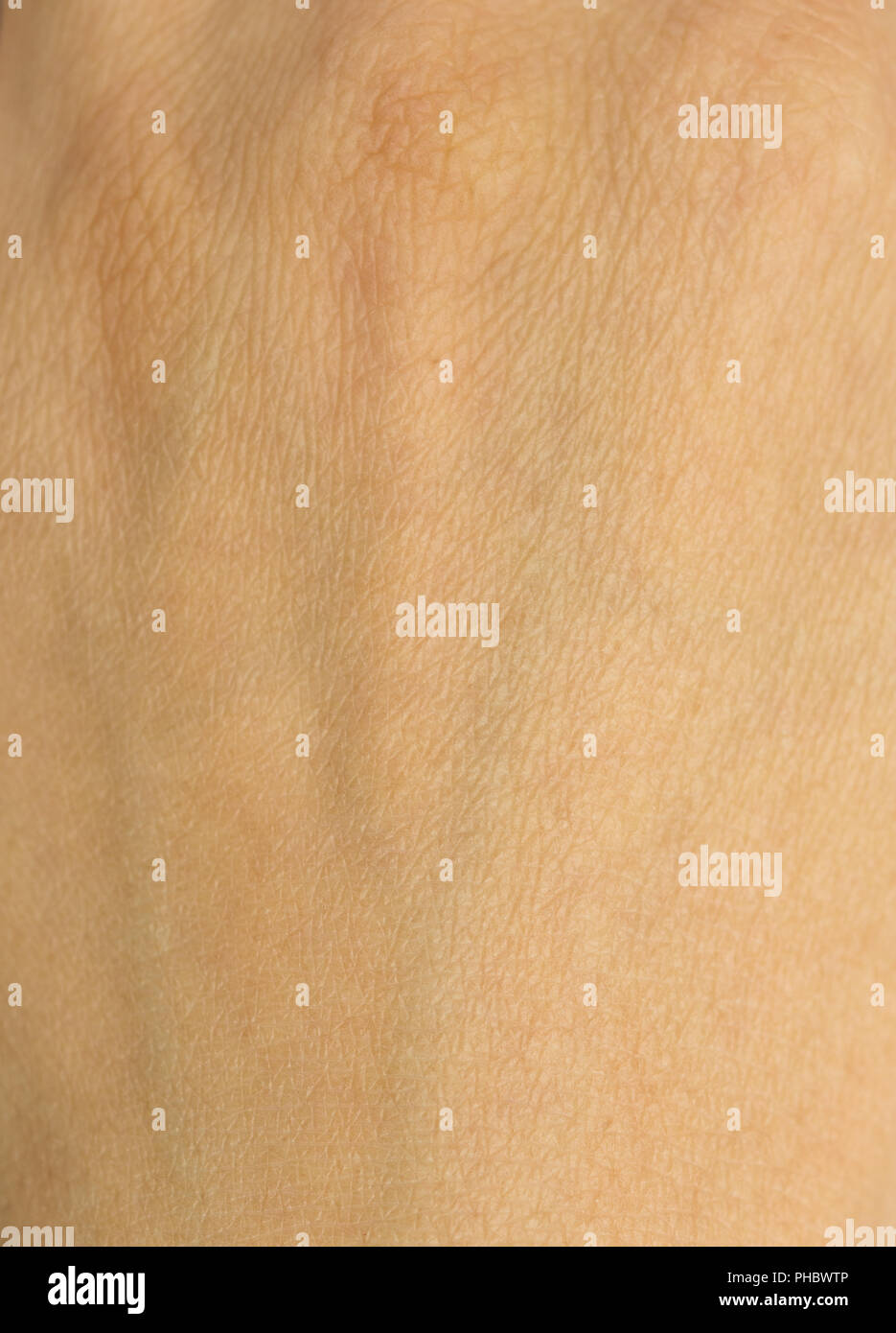 Hand skin hi-res stock photography and images - Alamy