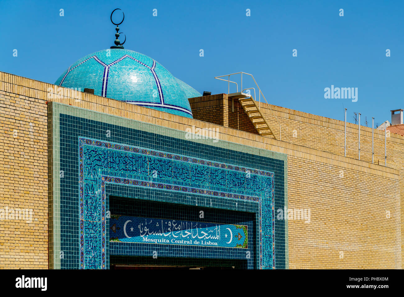 LISBON, PORTUGAL - AUGUST 20, 2017: Central Mosque Of Lisbon (Mesquita ...
