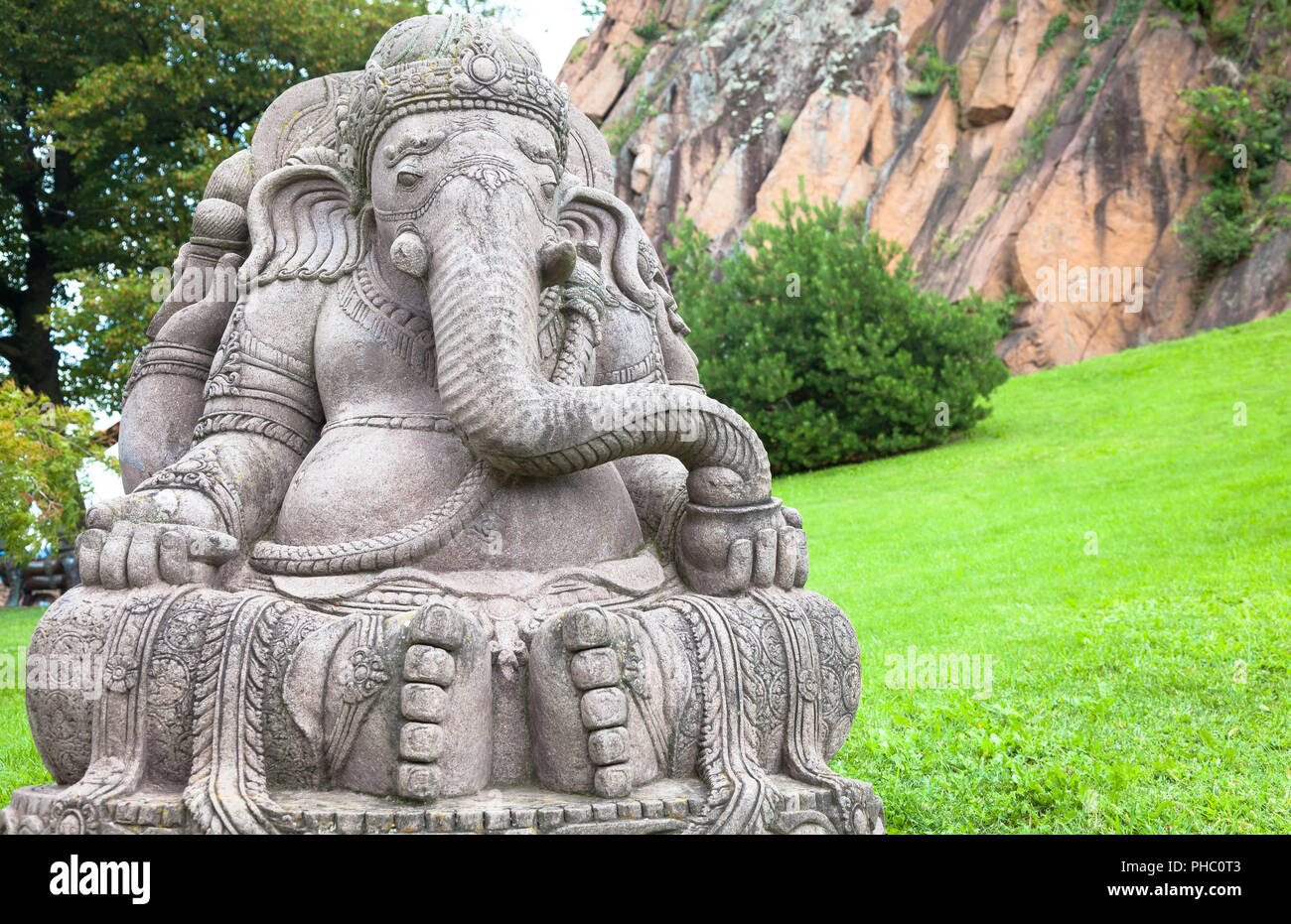 Ganesha statue in a beautiful mountain garden Stock Photo - Alamy