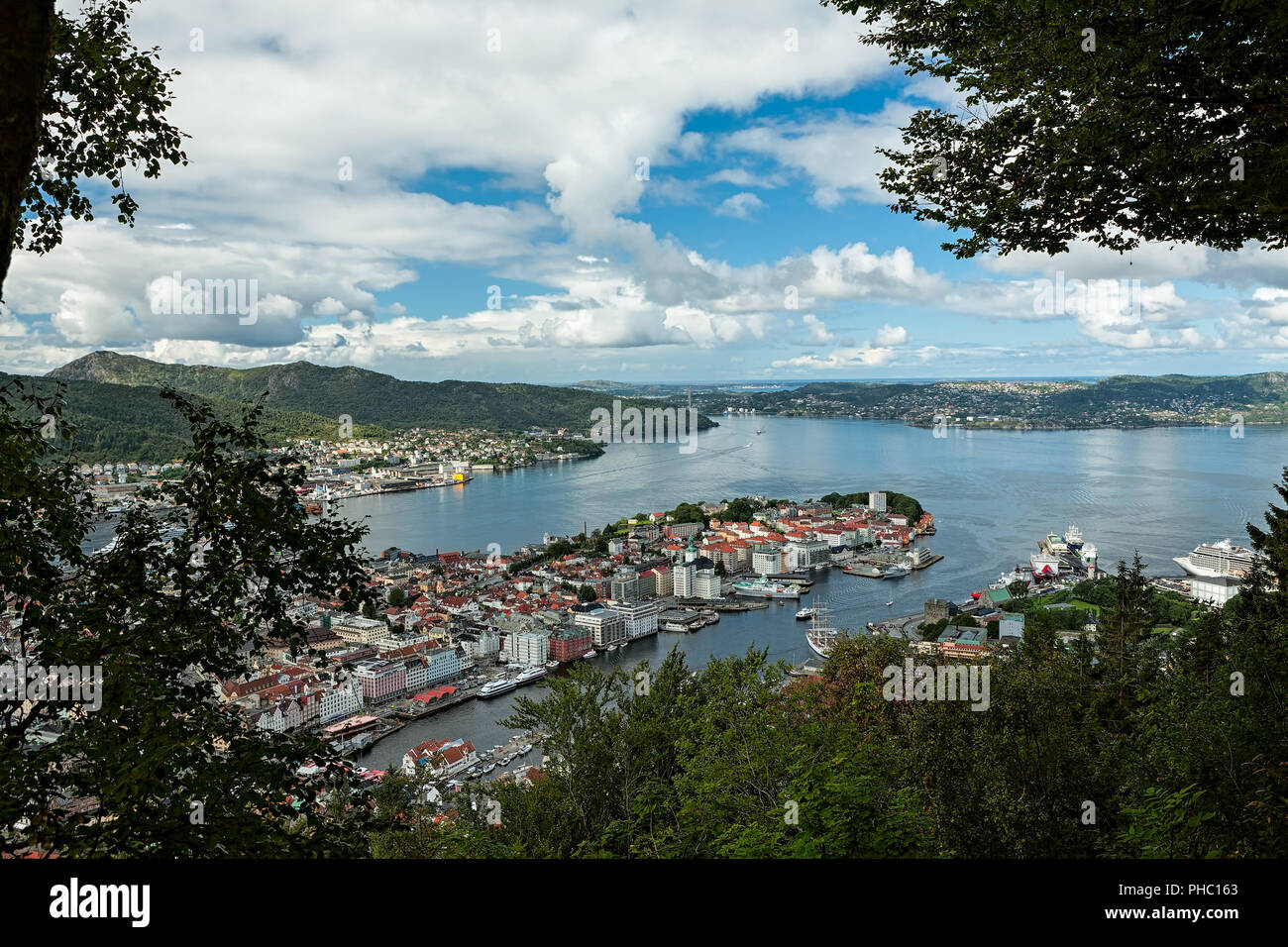 Bergen panoramic hi-res stock photography and images - Alamy