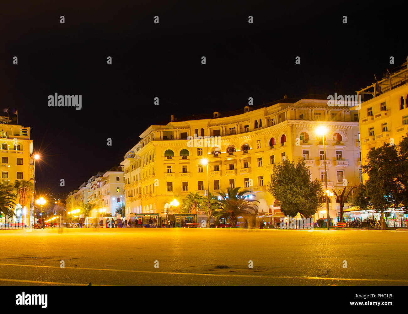 Thessaloniki aristotelous square hi-res stock photography and images ...