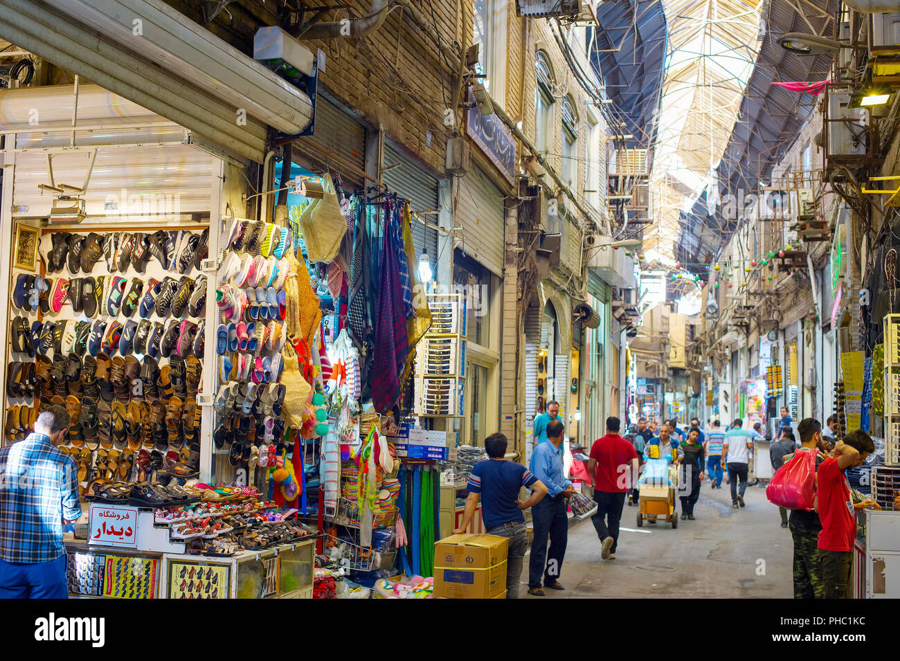 Tehran street scene hi-res stock photography and images - Alamy