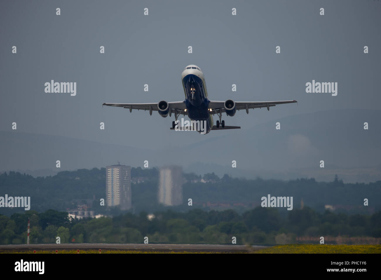Ba shuttle hi-res stock photography and images - Alamy