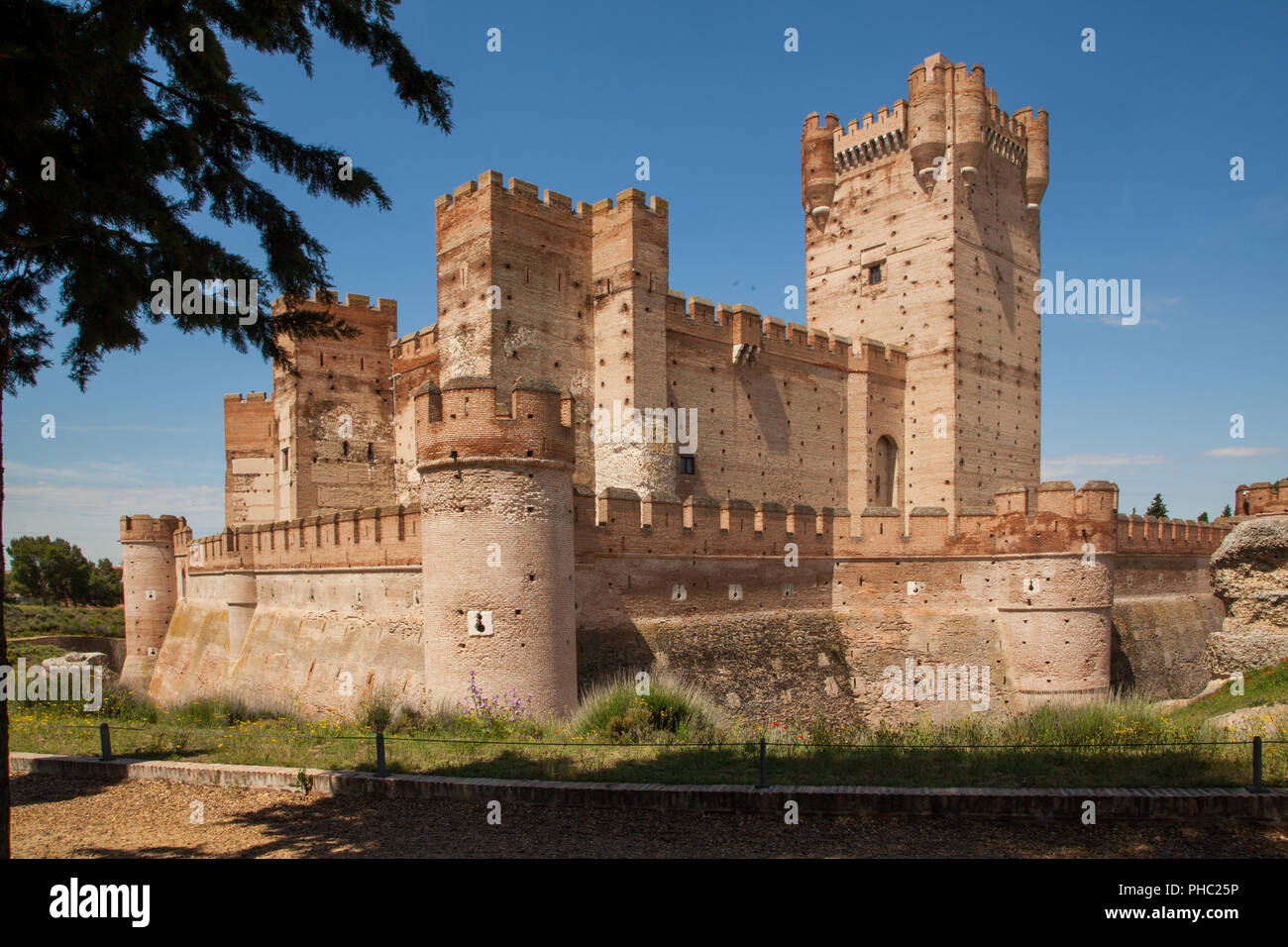 The medieval castle of La Mota in the Spanish town of Medina de Campo ...
