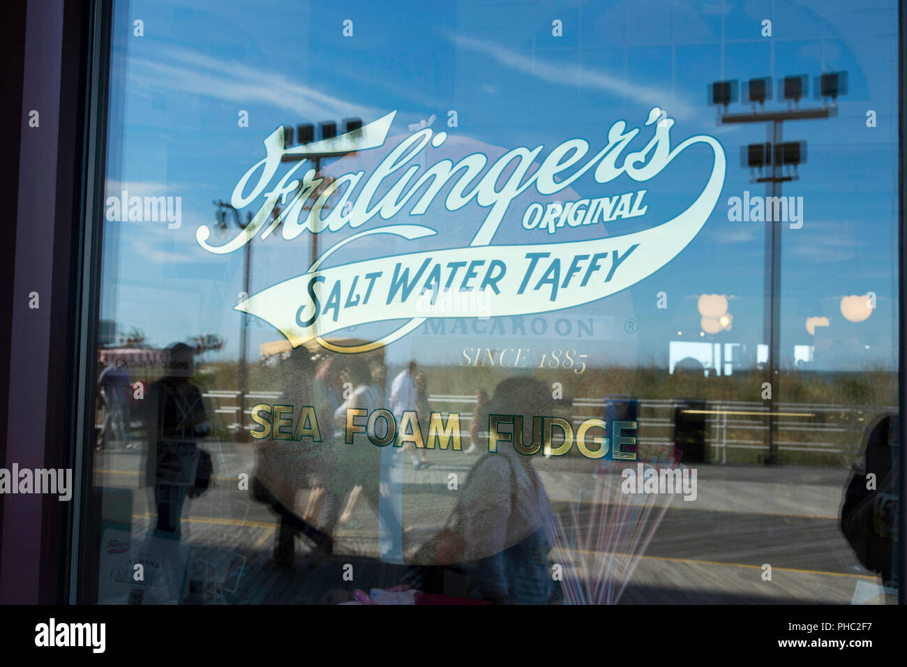 Fralinger's - original salt water taffy candy shop, founded in 1885 ...
