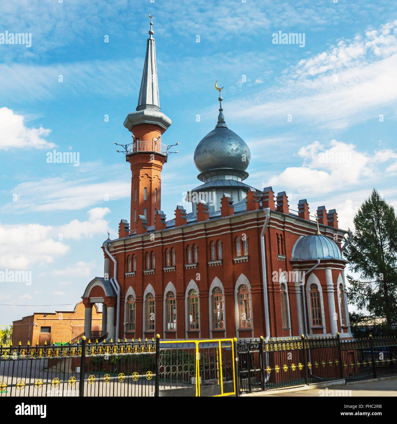 Renewed Cathedral mosque in Nizhny Novgorod, Russia Stock Photo - Alamy