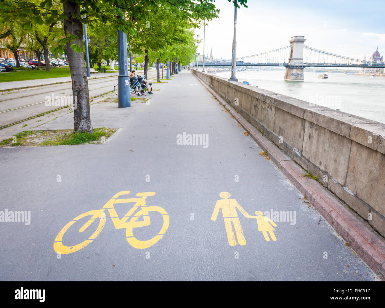 Bicycle traffic signs hi-res stock photography and images - Alamy