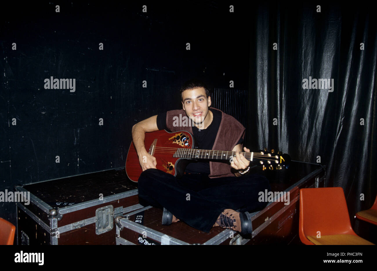 Howie dorough 1996 hi-res stock photography and images - Alamy
